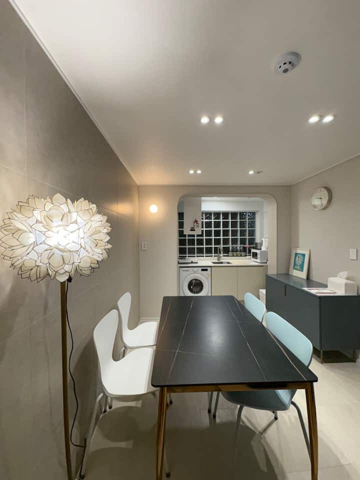 강남 학동역3분 Hakdongstay 4룸 - Seoul