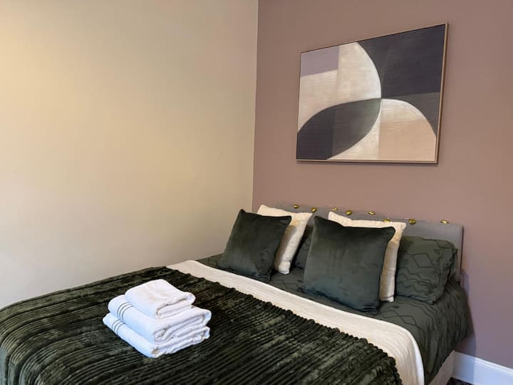 Stylish Edinburgh Stay | Fast Wi-fi & Parking - Edinburgh