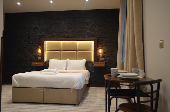 Avhs – Modern Contractor Stay With Digital Access - Port Talbot