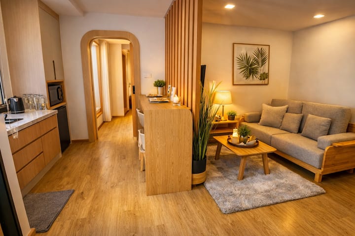 New Spacious Service Apartment Near Ekkamai Bts - Bangkok