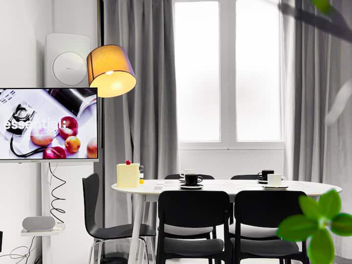 [평지]역세권3분/퀸3최대6인넓은집/짐보관/답십리역&용답역지하철. 성수.서울숲.명동.홍대. - Seoul