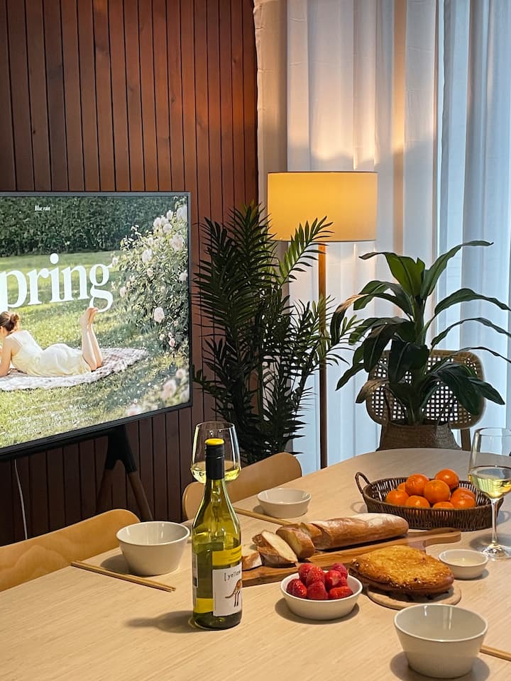 [Open]수영역 도보1초/교통편함/최대10인/가족 단체숙소/ 케리어보관/한국전통 /광안리 - Busan