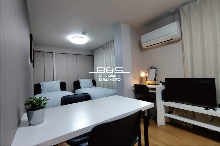 F7【101】熊本城、繁華街近くの広々ワンルームのリノベーションアパートメント。 - 熊本市