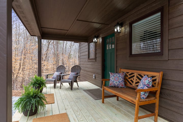 Hidden Cove Cottage - With Lake Access - Seneca, SC