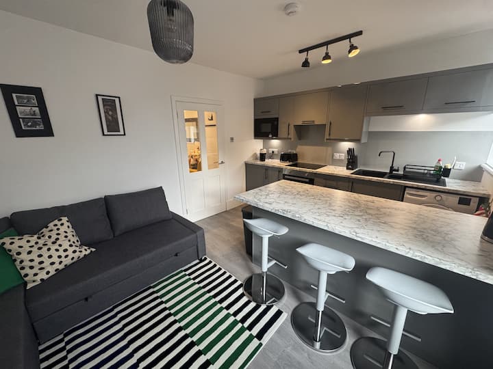 Fully Refurbished One Bedroom Flat Inverness - Inverness