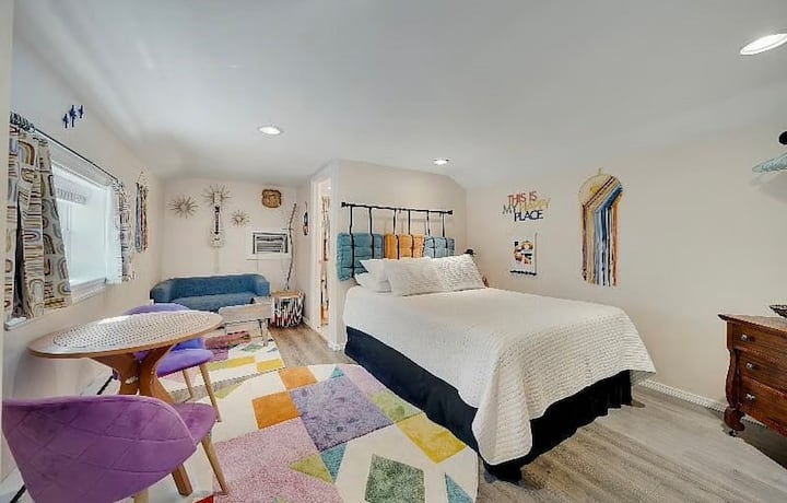 Cosmic Cottage - Tulsa, OK