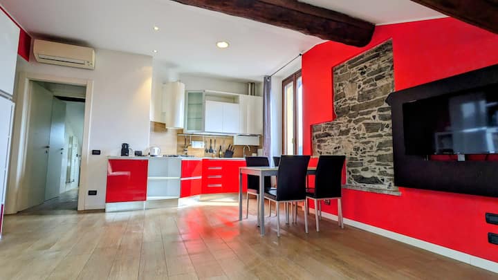 Red Attic Lakecomo With Ac/ 5 Min By Bus To Center - Como