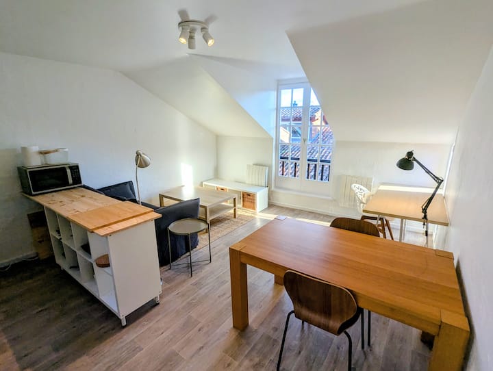 Appartement T2 Dans Rue Calme De L'hypercentre - Bayona, Francia
