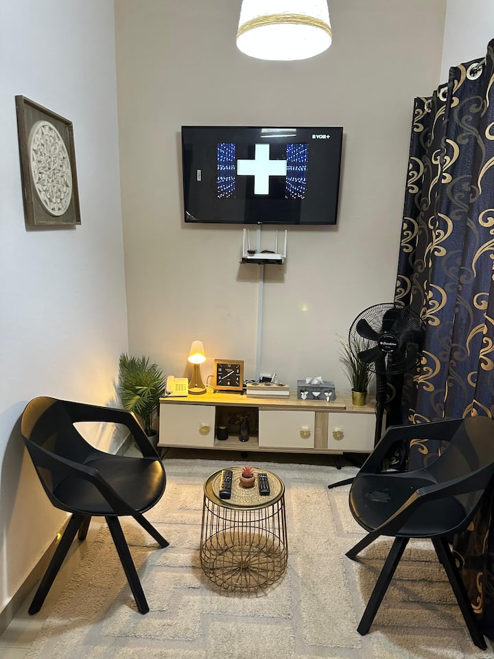 Studio Chic & Climatisé | Fibre & Ac | Nouveau Chu - Abidjan