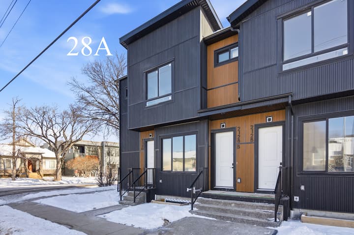 Modern 2br New Build | 5 Mins To Dt Calgary (28a) - Wilder Institute/Calgary Zoo
