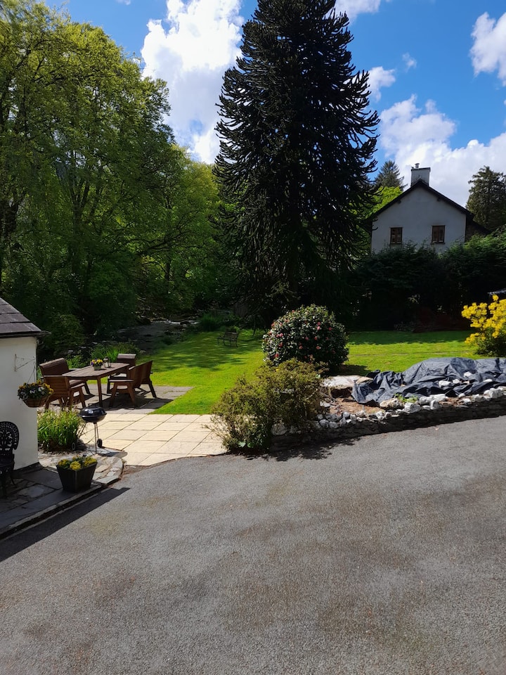 The Little House On The River Glascoed - Beddgelert
