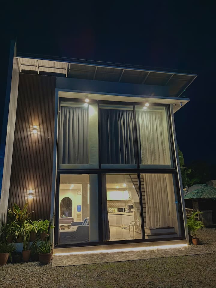 Modern Loft Villa Stay Near Hundred Islands Park - Alaminos
