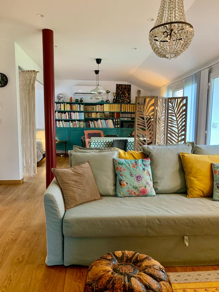 Estúdio Independente No Nosso Jardim - Cacia