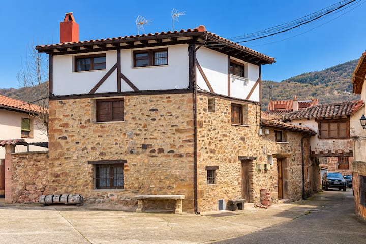 El Refugio De Valgañón, Casa De Piedra Y Chimenea - Ezcaray