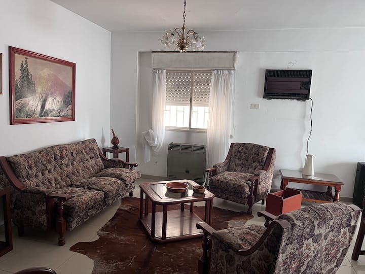 Dpto. Espacioso Y Luminoso | Ideal Para Compartir - San Miguel de Tucumán