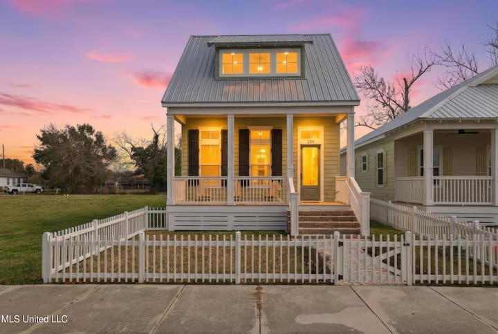 Biloxi Breeze - 3/2 New Fully Furnished! - Biloxi, MS