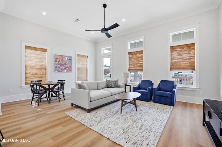 Biloxi Breeze - 3/2 New Fully Furnished! - Biloxi, MS