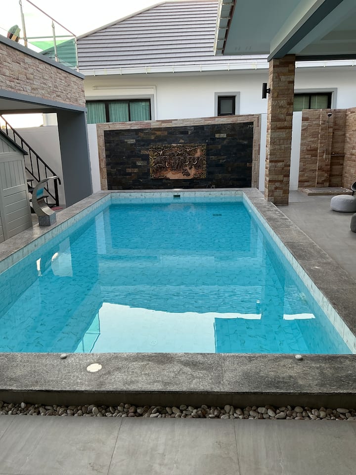 See Changs’ House (Four Elephants’ House) - Hua Hin