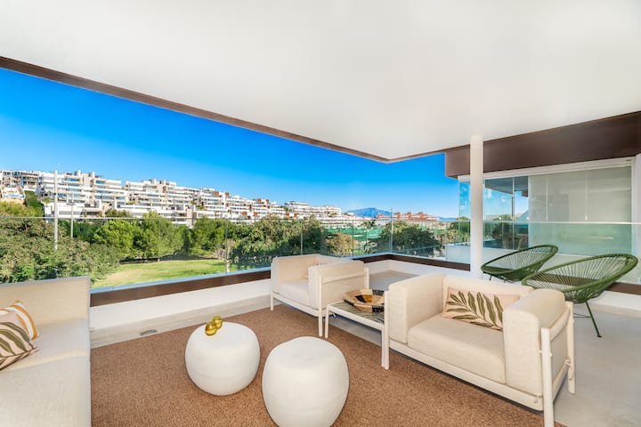 Spectacular 3 Bedroom In Las Mesas Estepona - Estepona