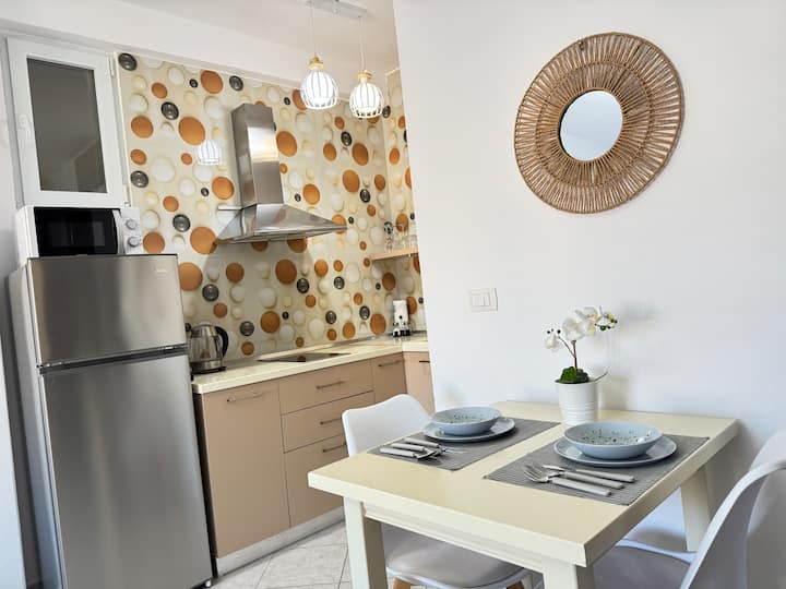 Cozy Studio Vlora | Private Stay Near The Sea - Albania