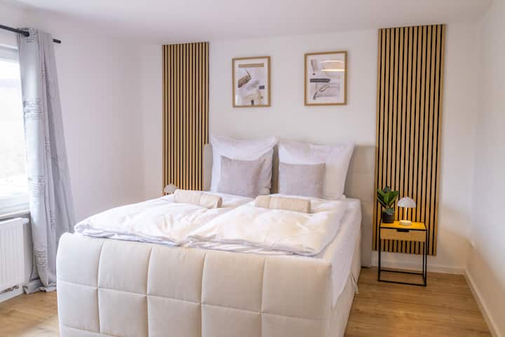 Modernes 100 Qm Apartment Mit 2 Schlafzimmern - Siegen