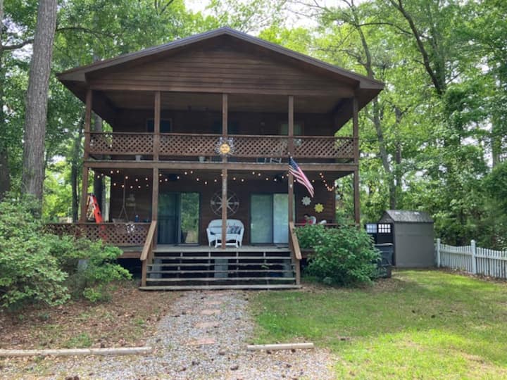 Holden Beach Area Home Less Than 1 Mile To The Sea - Holden Beach, NC