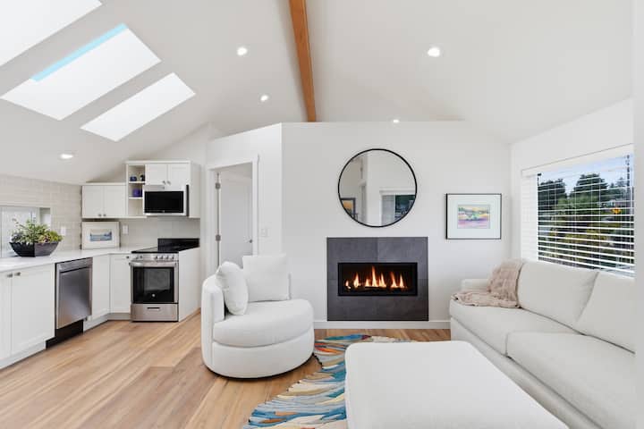 Cozy Waterview Guest House - Kent, WA