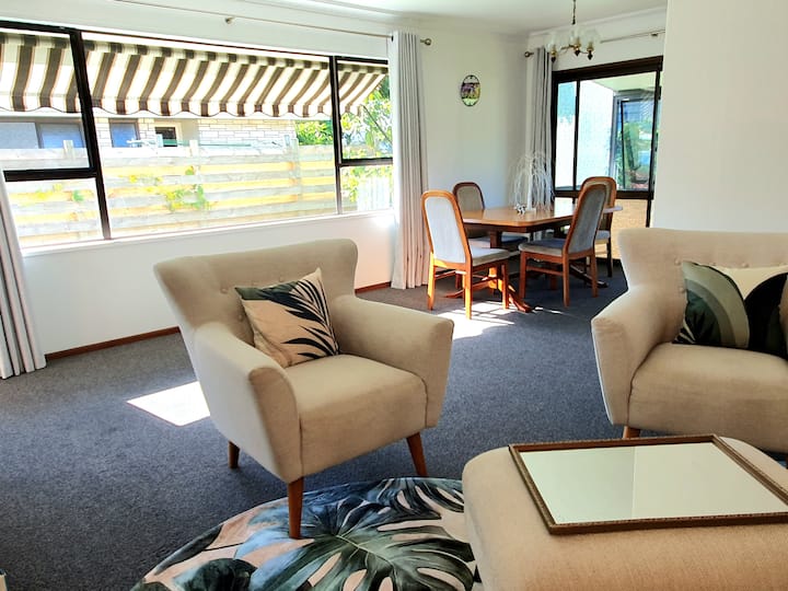 Serene Family Holiday Home - Pillans Point. - Tauranga