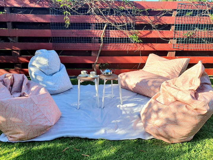 Serene Family 2brm Home | Garden & Conservatory - Tauranga