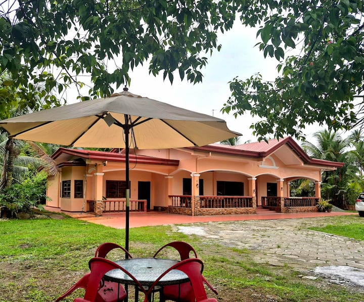 Cozy Provincial Home W/ Veranda And Large Parking - Panabo
