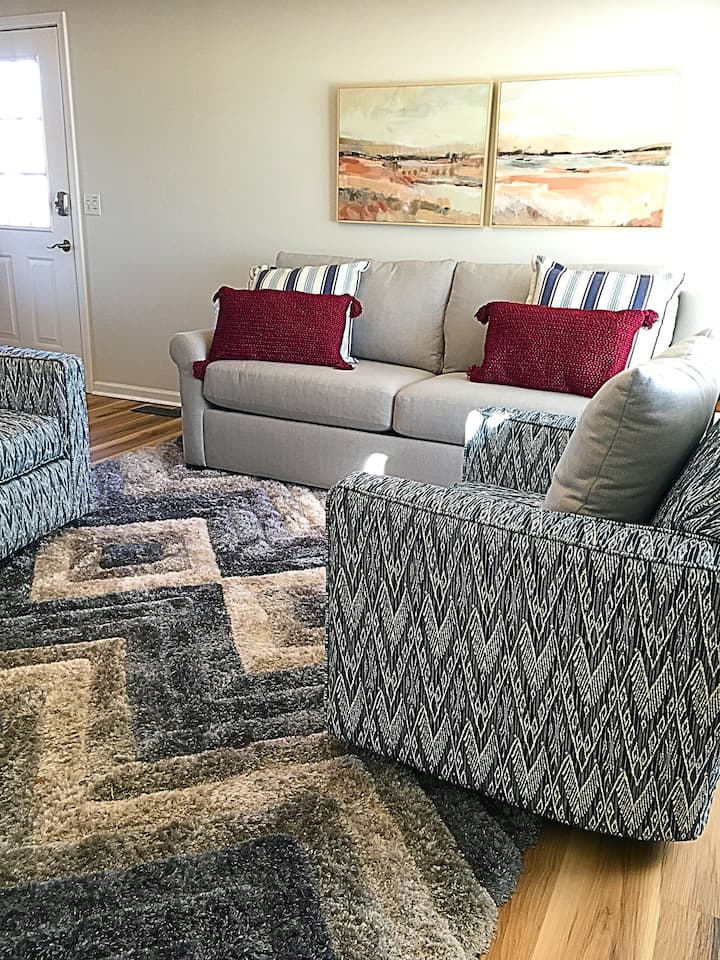 Abby’s Charming Retreat - Henderson, TN