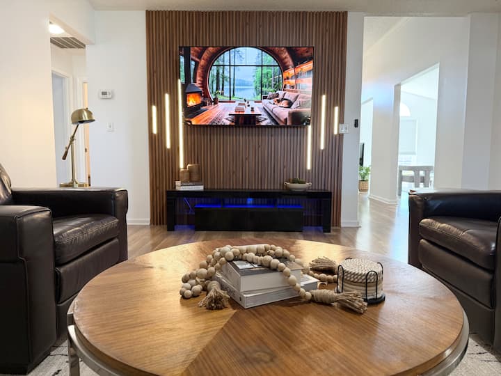 Lost Pine Haven Sleeps 9- Unf, Mayo Clinic, Beach - Jacksonville