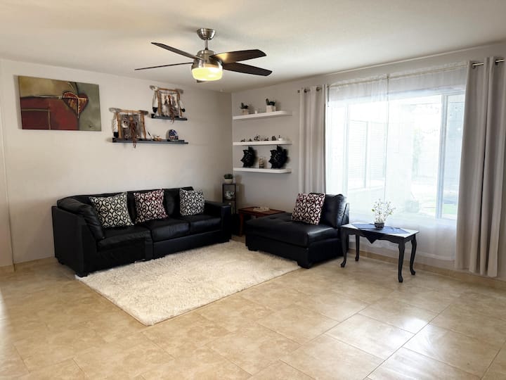 A Relaxing Place To Stay! - Glendale, AZ