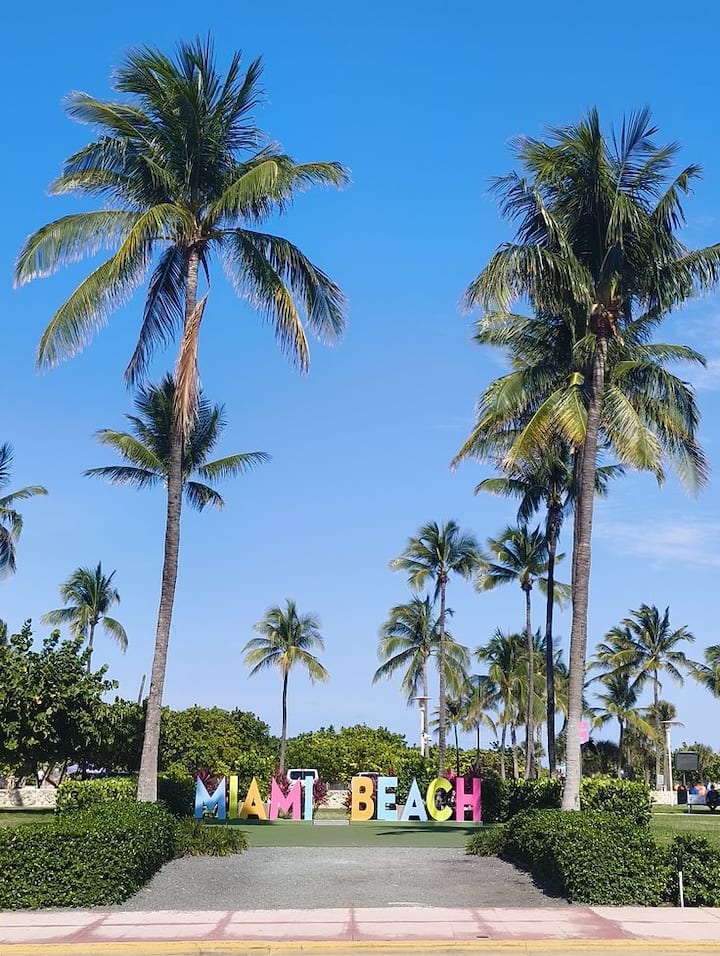 Elegant 1br Apartment • Steps From The Beach 206 - Miami Beach