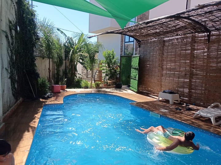 Villa à La Campagne Avec Piscine - Alger