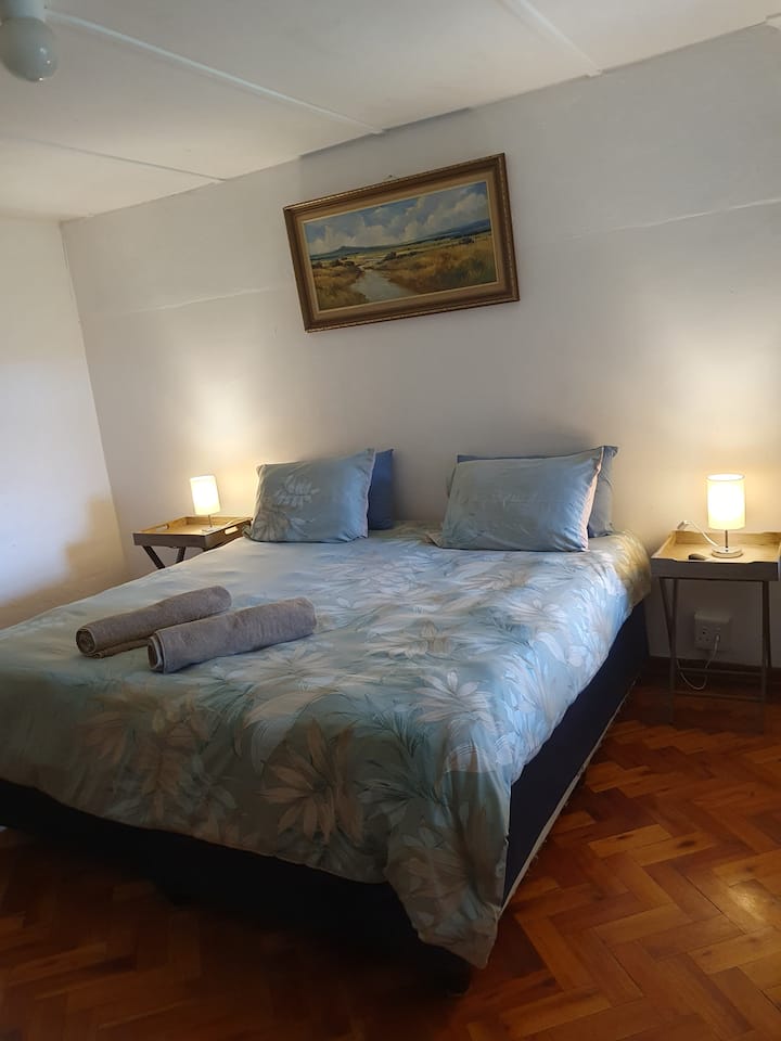 Spacious 5 Sleeper Unit. - Harrismith