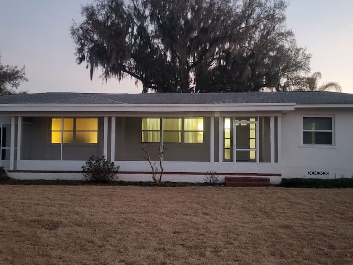 Cozy Ocala Home Near Paddock Mall - Ocala, FL