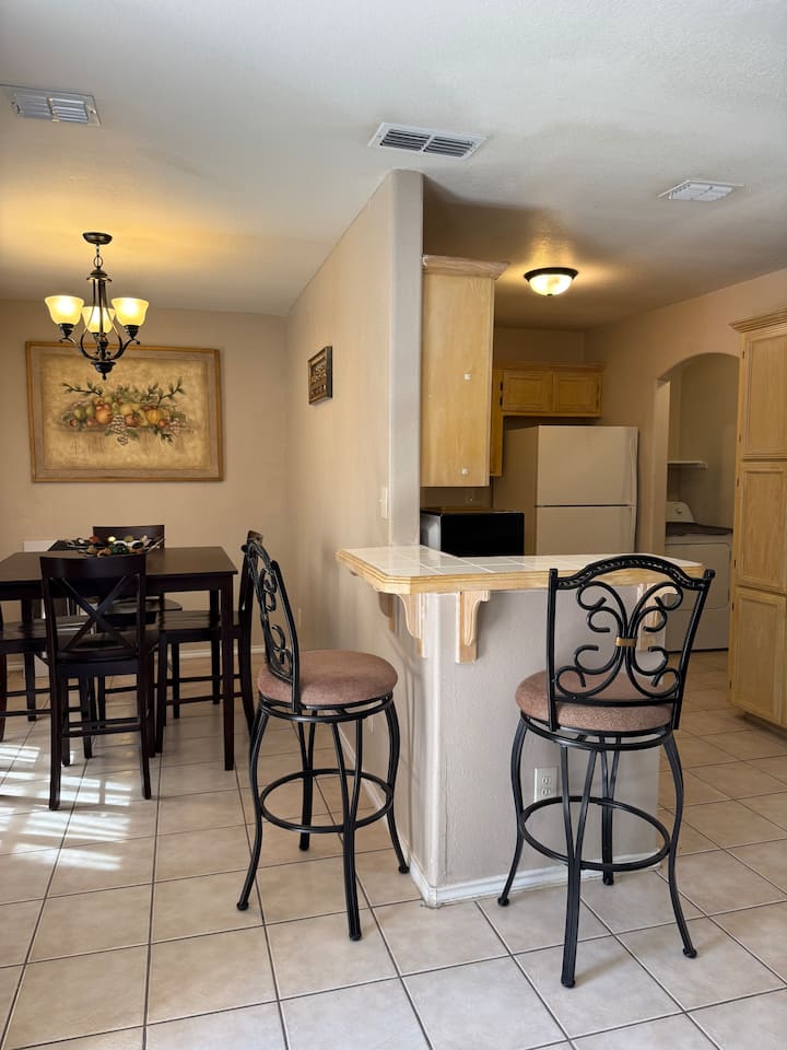 Comfy Townhome 2bedroom! Sleeps 6 - Harlingen, TX