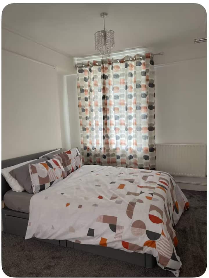 30+ Night 5br Contractor House In Central Swansea - Swansea