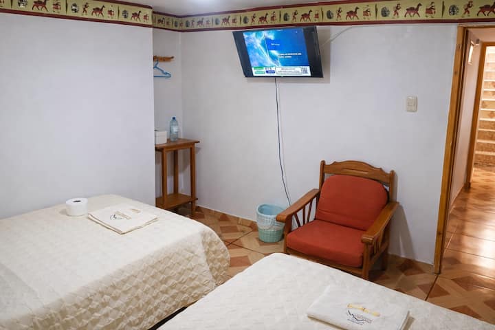 Dh206 • Habitación Doble C/ Baño Privado - Huaraz