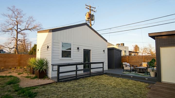 Quaint East Austin Casita - Austin, TX