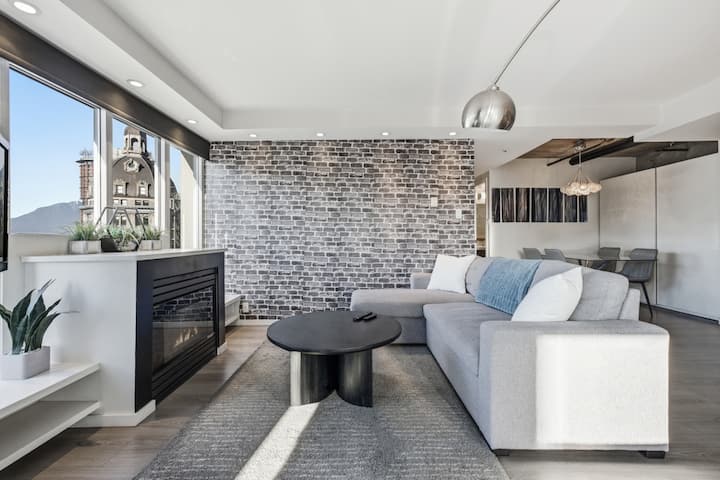 Fifa Luxury Downtown Condo 5 Star Views W Parking - 6400