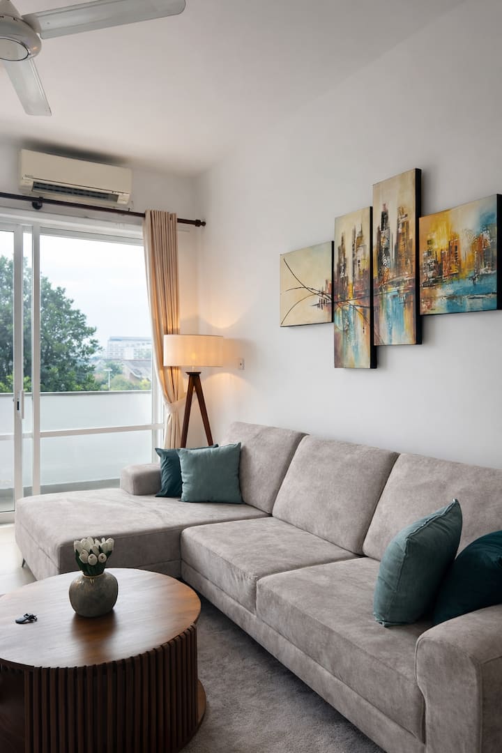 Stylish Modern Apartment In Nugegoda Near Colombo - コロンボ