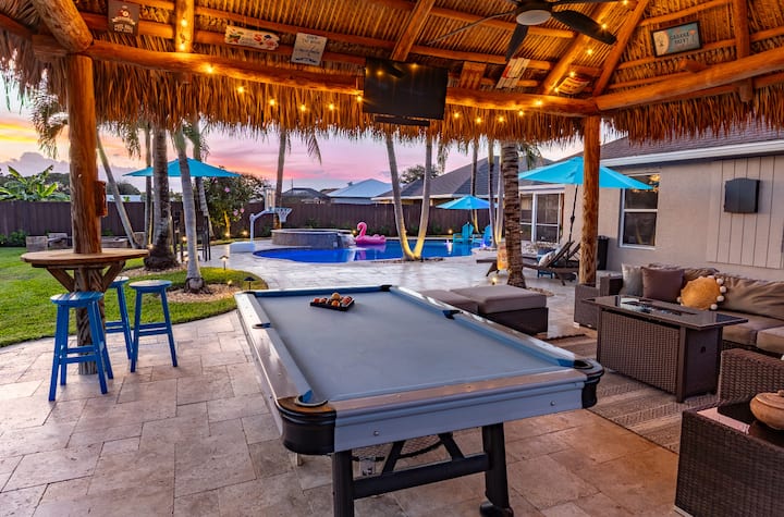 Tiki-hut | Pool & Hot Tub | Summer Kitchen - The Bahamas