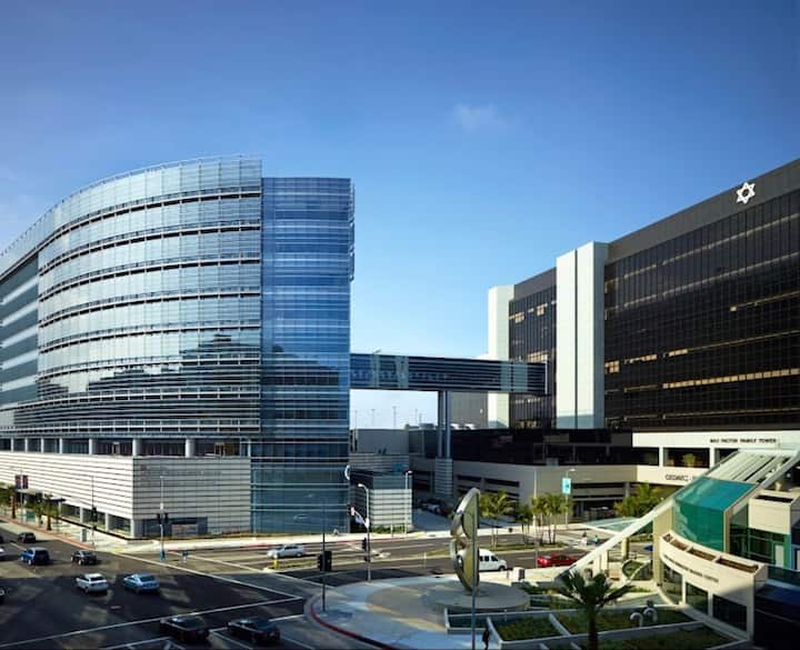 Bright 2br Beverly Hills •Cedars-sinai•parking - Los Angeles, CA