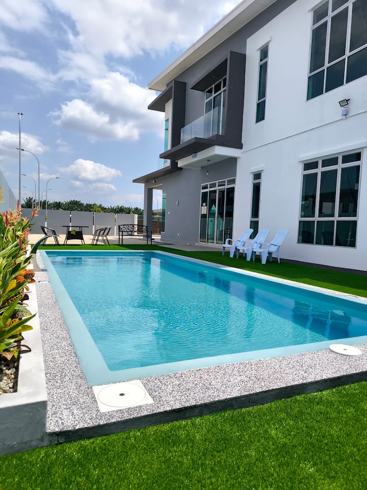Private Pool Semi-d | 4br | Jacuzzi | Karaoke - Pagoh