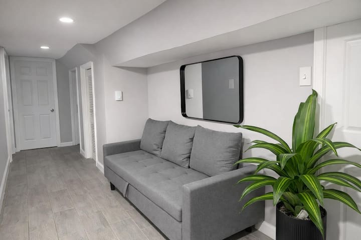 Modern 2br Private Basement|self Check-in|near Nyc - Paterson, NJ