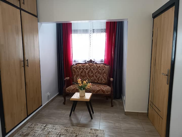 Chambre Premium "Aristote", Lumineuse Et Cosy - Yaounde