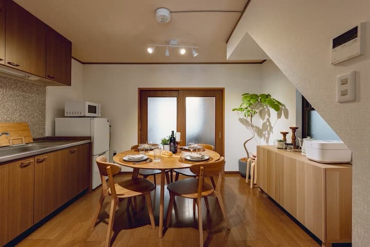 [先着3組モニター価格]名古屋駅8分の一軒家|最大8名|ジブリパーク・飛騨高山観光|敷地内無料駐車場 - Nagoya