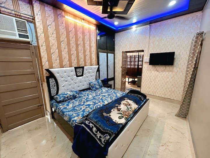 Kashi Homestay Comfortable 2bhk Near Temple& Ghat - Indien